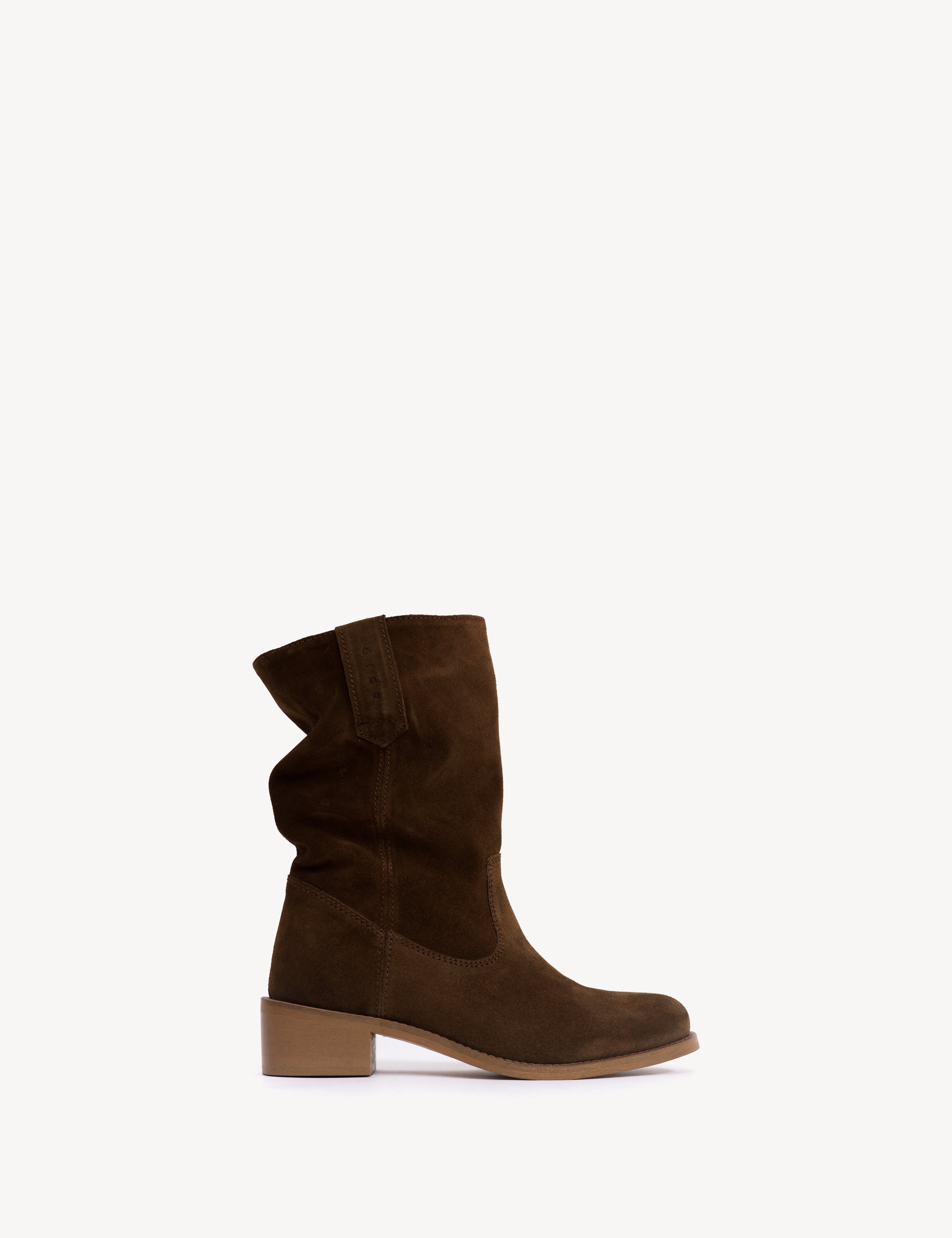 Julia Gaucho Boot In Dark Brown Calf Suede - Dico Copenhagen